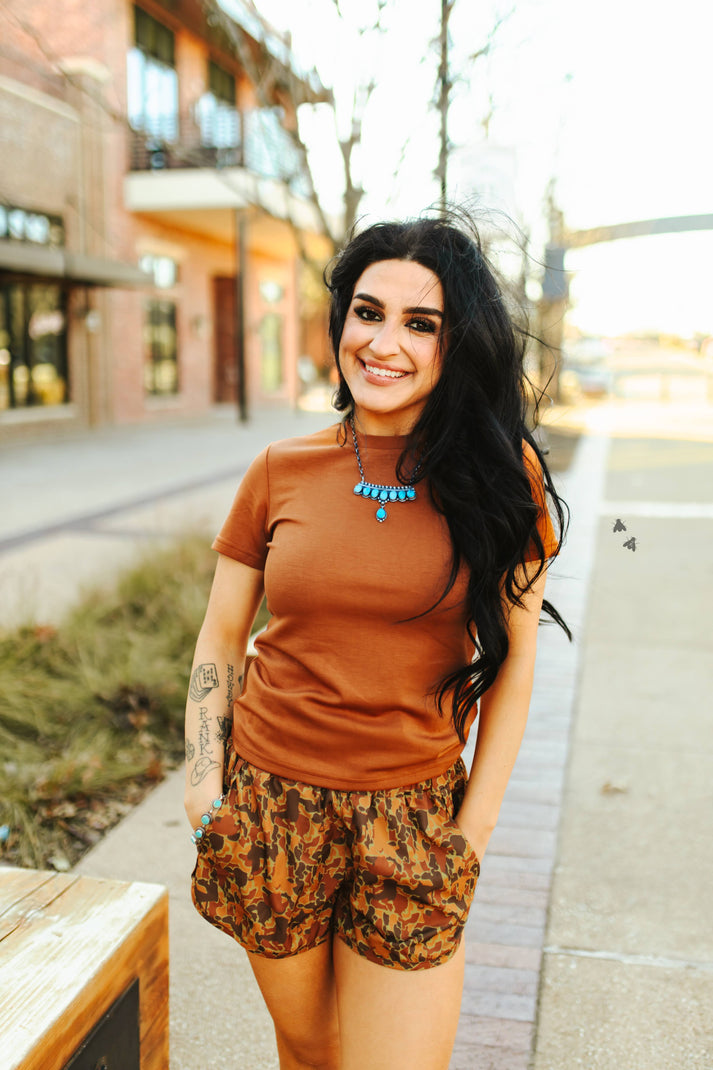 CLOUD BASIC SNUG TEE *SADDLE – 2 Fly Co.