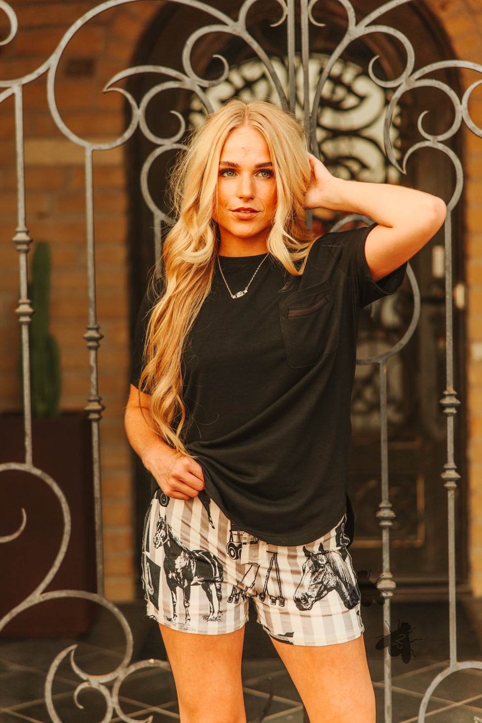 HANDY AS A POCKET *MIDNIGHT – 2 Fly Co.