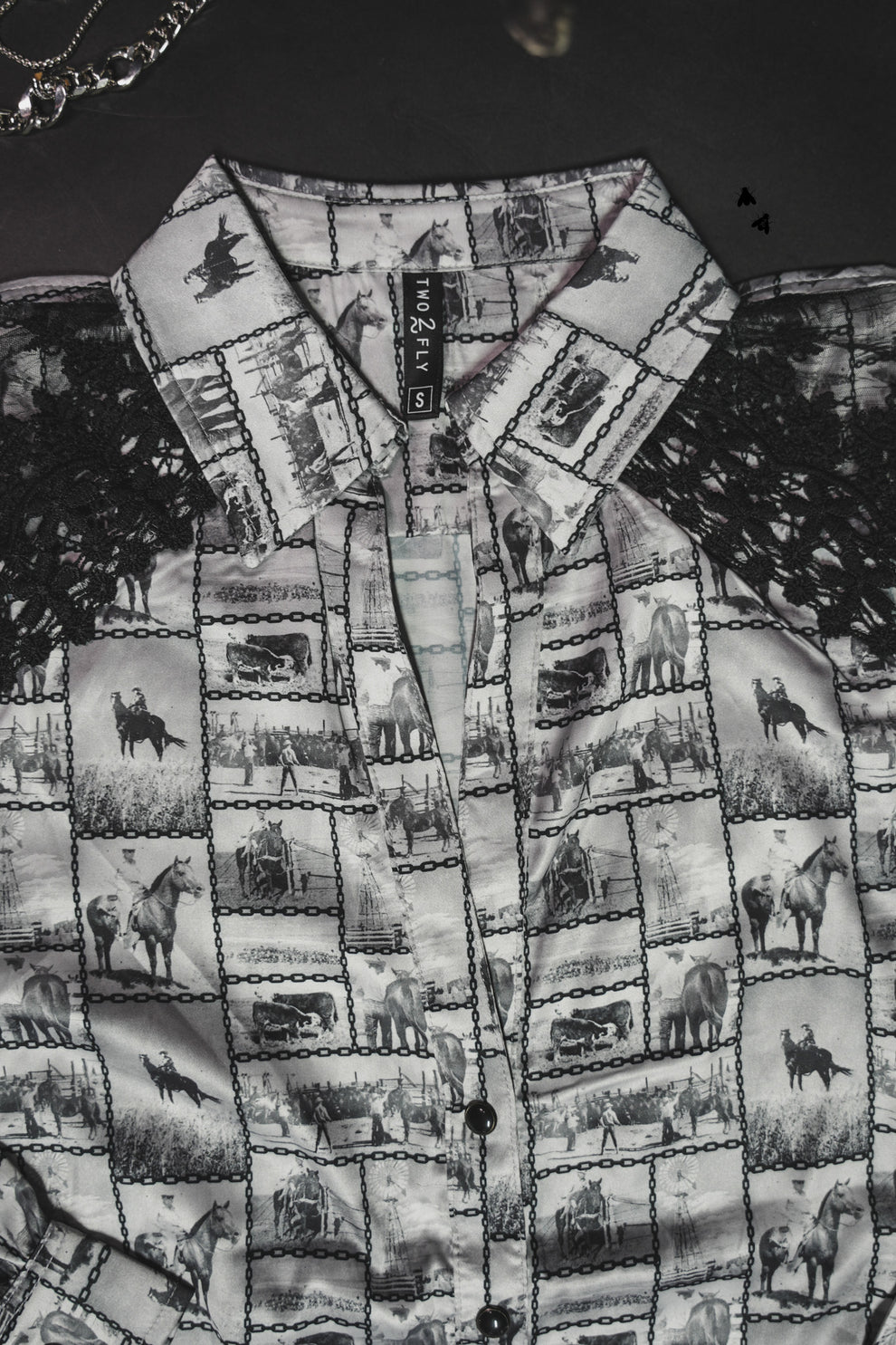 LASSO THE LACE – 2 Fly Co.